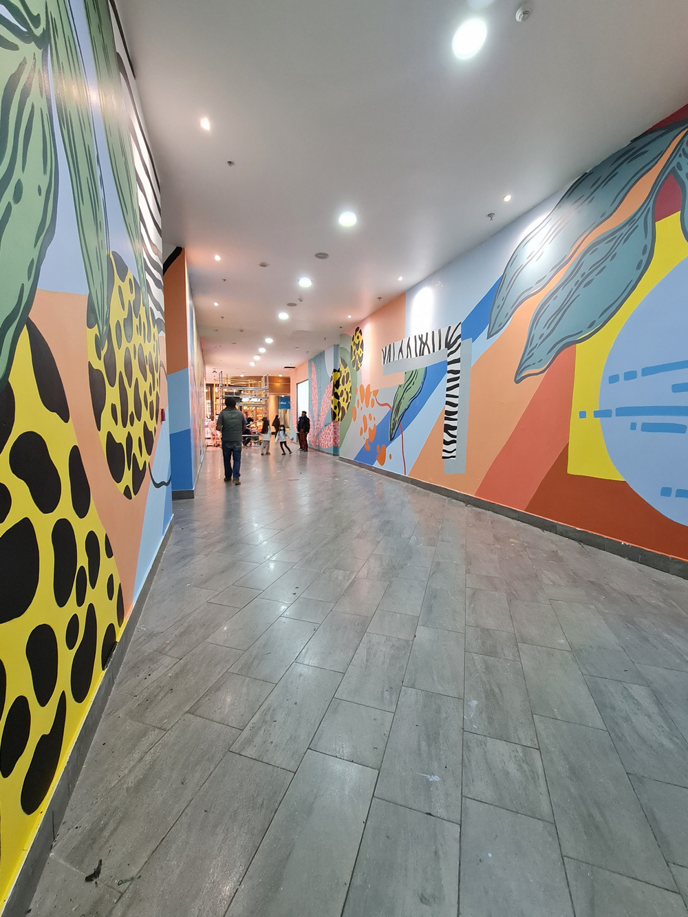 Mall Plaza Oeste – Trini Guzman